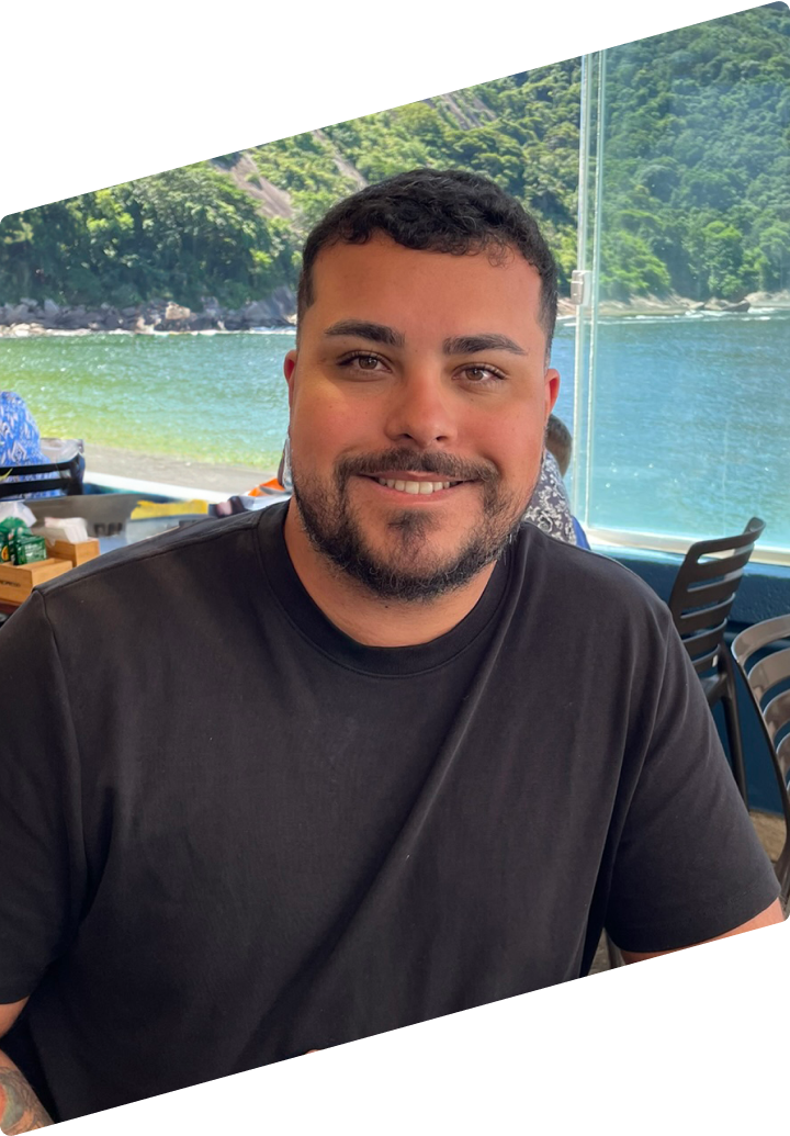 Itamar Medeiros- Front-end developer